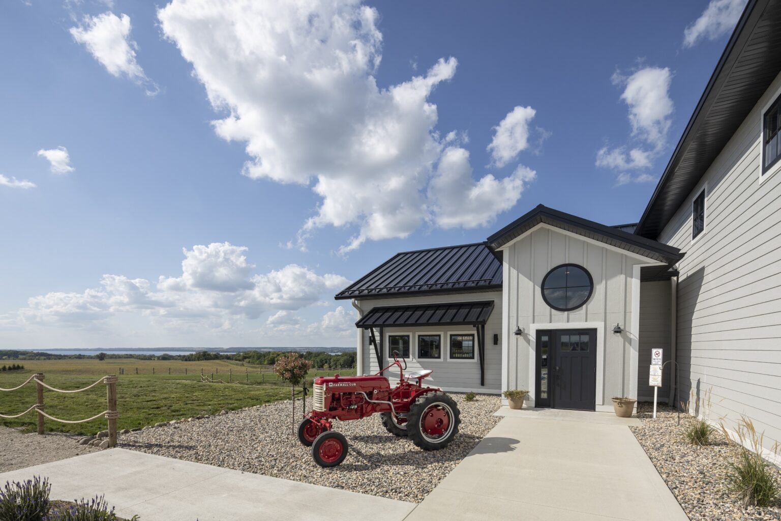 From Vine to Glass: Rolling Forks' Vineyard Award-Winning Minnesota ...